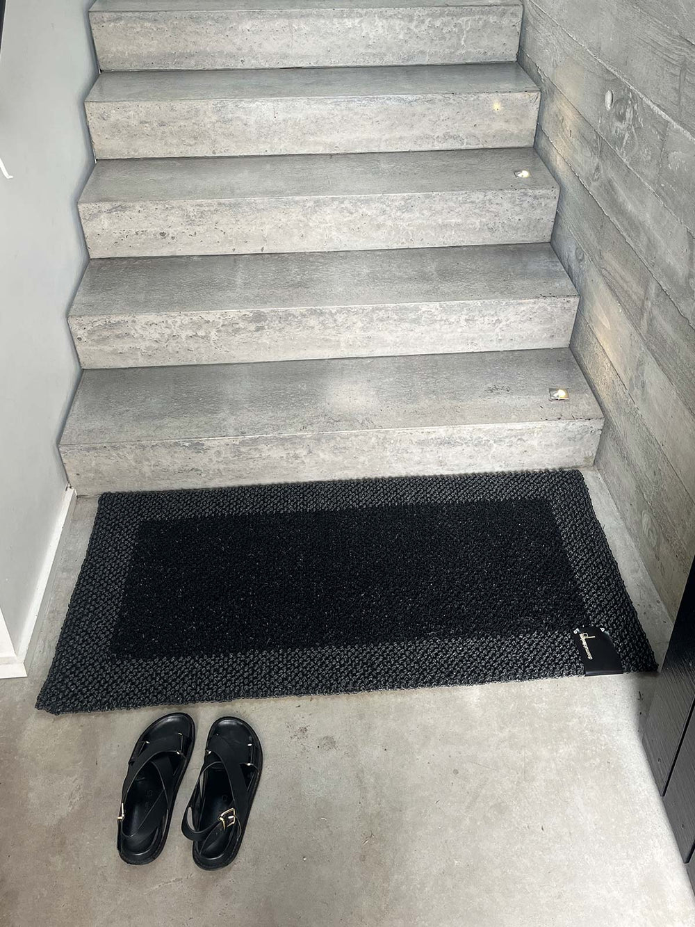 Long Border Loop Doormat